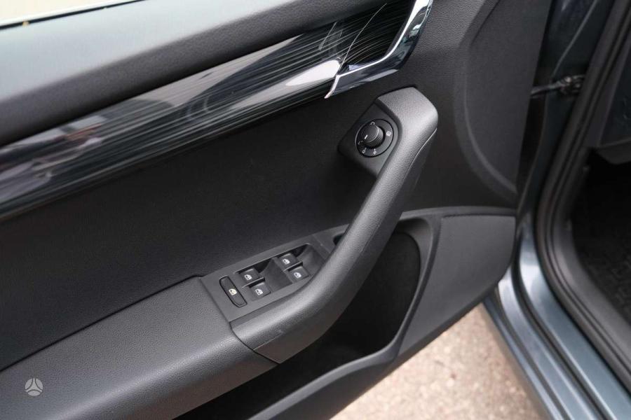 Pelēks Skoda Octavia 2018 Viļņa, ar dzinēja tilpumu 1.97 L un nobraukumu 181 tūkst. km par 10400 €, foto 23 vietnē AUTOMOTO.COM.LV
