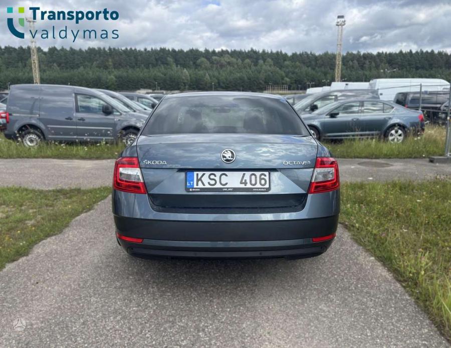 Grey Skoda Octavia 2018 in Vilnius, with an engine capacity of 1.60 L and mileage of 123 thousand km for 9500 €, photo 6 on AUTOMOTO.COM.LV