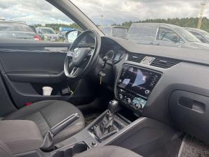 Grey Skoda Octavia 2018 in Vilnius, with an engine capacity of 1.60 L and mileage of 123 thousand km for 9500 €, photo 10 on AUTOMOTO.COM.LV
