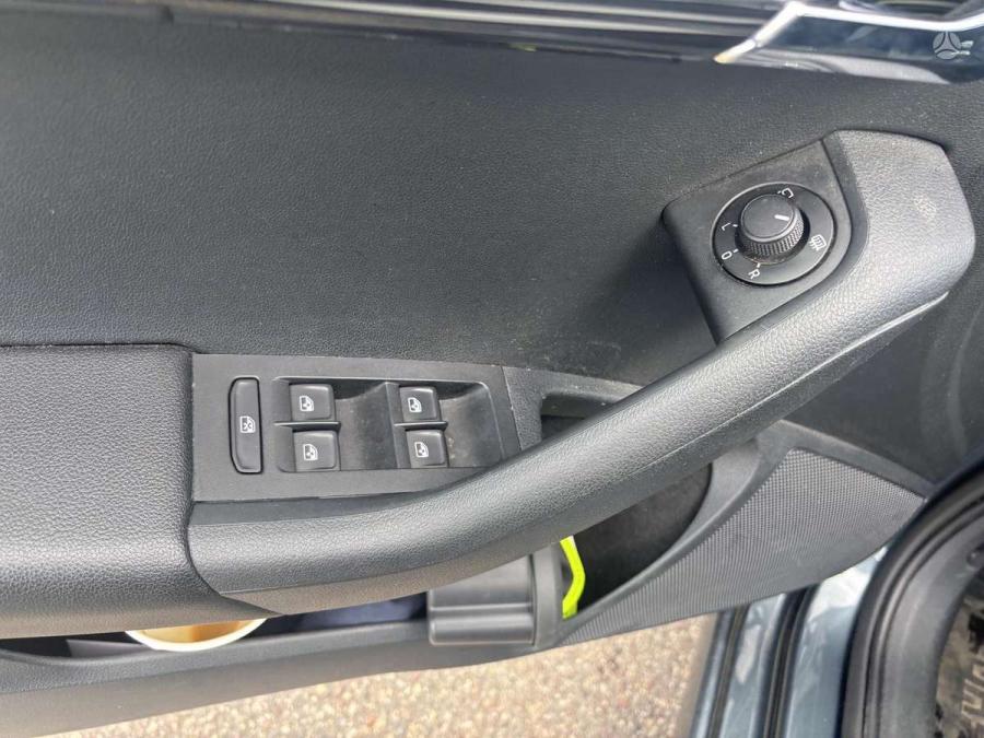 Grey Skoda Octavia 2018 in Vilnius, with an engine capacity of 1.60 L and mileage of 123 thousand km for 9500 €, photo 21 on AUTOMOTO.COM.LV