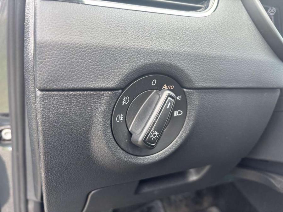 Grey Skoda Octavia 2018 in Vilnius, with an engine capacity of 1.60 L and mileage of 123 thousand km for 9500 €, photo 22 on AUTOMOTO.COM.LV