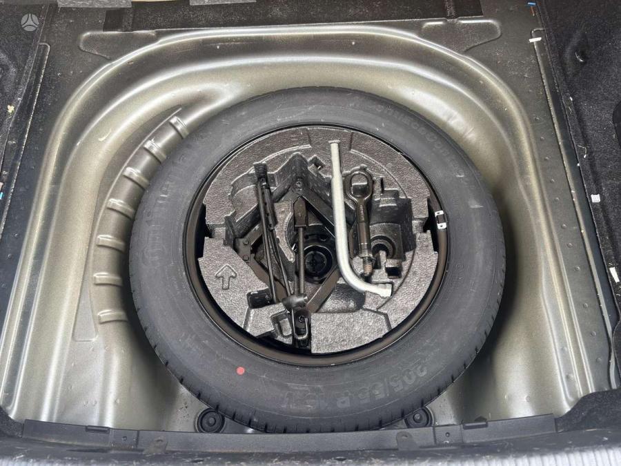 Grey Skoda Octavia 2018 in Vilnius, with an engine capacity of 1.60 L and mileage of 123 thousand km for 9500 €, photo 24 on AUTOMOTO.COM.LV