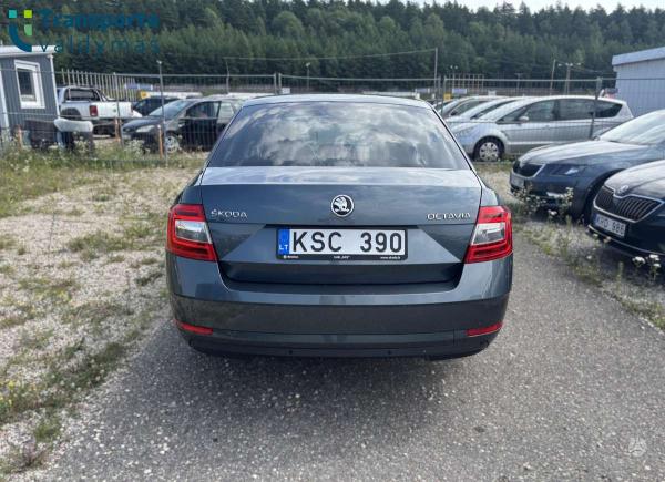 Grey Skoda Octavia 2018 in Vilnius, with an engine capacity of 1.60 L and mileage of 158 thousand km for 8900 €, photo 5 on AUTOMOTO.COM.LV