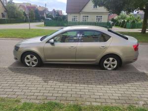 Grey Skoda Octavia 2018 in Panevezys, with an engine capacity of 1.60 L and mileage of 124 thousand km for 10500 €, photo 7 on AUTOMOTO.COM.LV