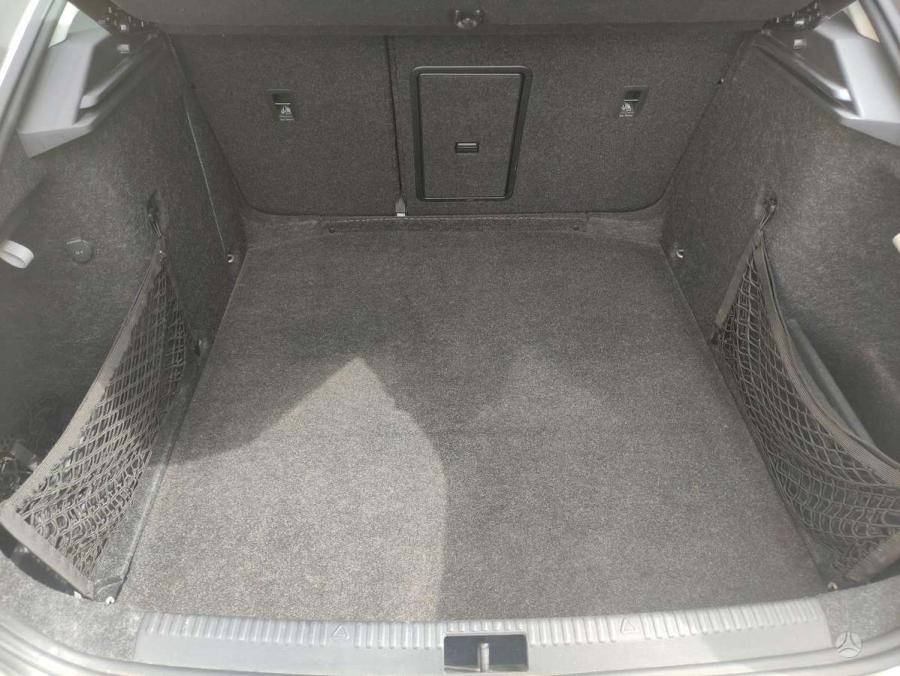 Grey Skoda Octavia 2018 in Panevezys, with an engine capacity of 1.60 L and mileage of 124 thousand km for 10500 €, photo 16 on AUTOMOTO.COM.LV
