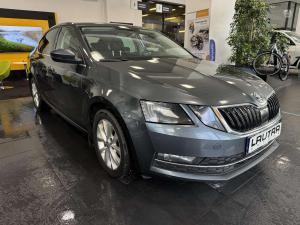 Grey Skoda Octavia 2019 in Vilnius, with an engine capacity of 1.00 L and mileage of 219 thousand km for 9200 €, photo 3 on AUTOMOTO.COM.LV