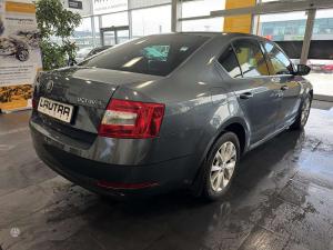 Grey Skoda Octavia 2019 in Vilnius, with an engine capacity of 1.00 L and mileage of 219 thousand km for 9200 €, photo 4 on AUTOMOTO.COM.LV