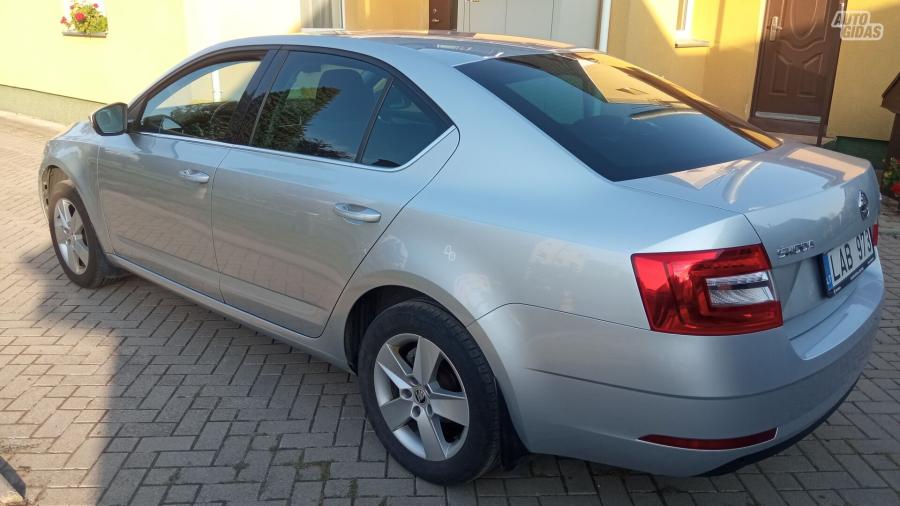 Pelēks Skoda Octavia 2019 Viļņa, ar dzinēja tilpumu 1.60 L un nobraukumu 128 tūkst. km par 11700 €, foto 5 vietnē AUTOMOTO.COM.LV