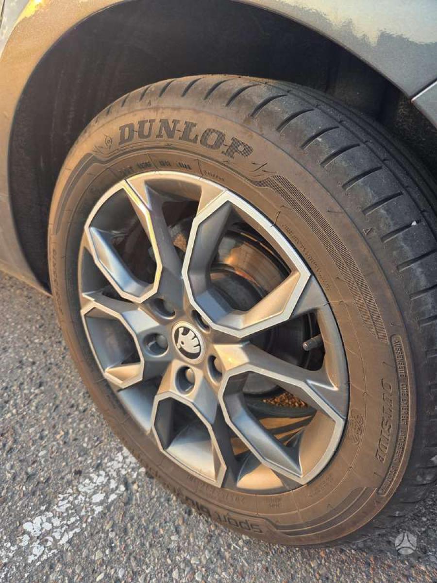 Grey Skoda Octavia 2019 in Ukmerge, with an engine capacity of 1.60 L and mileage of 190 thousand km for 10500 €, photo 6 on AUTOMOTO.COM.LV
