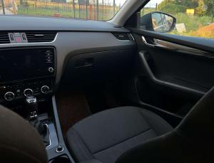 Pelēks Skoda Octavia 2019 Viļņa, ar dzinēja tilpumu 1.00 L un nobraukumu 92 tūkst. km par 11500 €, foto 9 vietnē AUTOMOTO.COM.LV