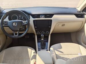 Grey Skoda Octavia 2019 in Jelgava, with an engine capacity of 1.60 L and mileage of 298 thousand km for 7500 €, photo 6 on AUTOMOTO.COM.LV