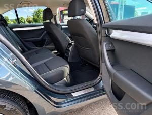 Pelēks Skoda Octavia 2019 Rīga, ar dzinēja tilpumu 1.60 L un nobraukumu 155 tūkst. km par 13250 €, foto 9 vietnē AUTOMOTO.COM.LV