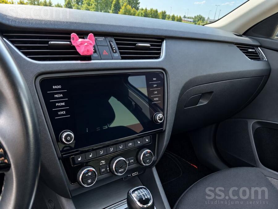 Pelēks Skoda Octavia 2019 Rīga, ar dzinēja tilpumu 1.60 L un nobraukumu 155 tūkst. km par 13250 €, foto 12 vietnē AUTOMOTO.COM.LV