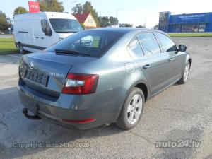 Grey Skoda Octavia 2019 in Viljandi, with an engine capacity of 1.60 L and mileage of 174 thousand km for 11990 €, photo 3 on AUTOMOTO.COM.LV