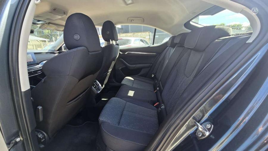 Grey Skoda Octavia 2020 in Kaunas, with an engine capacity of 1.97 L and mileage of 255 thousand km for 12399 €, photo 15 on AUTOMOTO.COM.LV