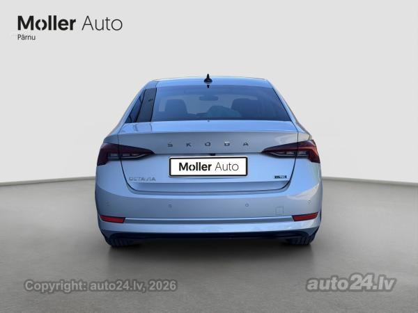 Pelēks Skoda Octavia 2021 Pērnava, ar dzinēja tilpumu 1.50 L un nobraukumu 72 tūkst. km par 19900 €, foto 4 vietnē AUTOMOTO.COM.LV