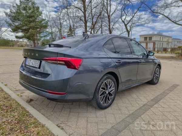 Grey Skoda Octavia 2021 in Liepaja, with an engine capacity of 2.00 L and mileage of 268 thousand km for 13250 €, photo 3 on AUTOMOTO.COM.LV