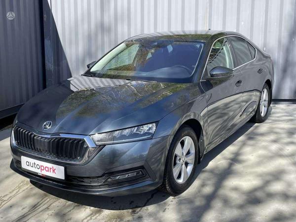 Grey Skoda Octavia 2021 in Vilnius, with an engine capacity of 1.00 L and mileage of 105 thousand km for 13900 €, photo 1 on AUTOMOTO.COM.LV