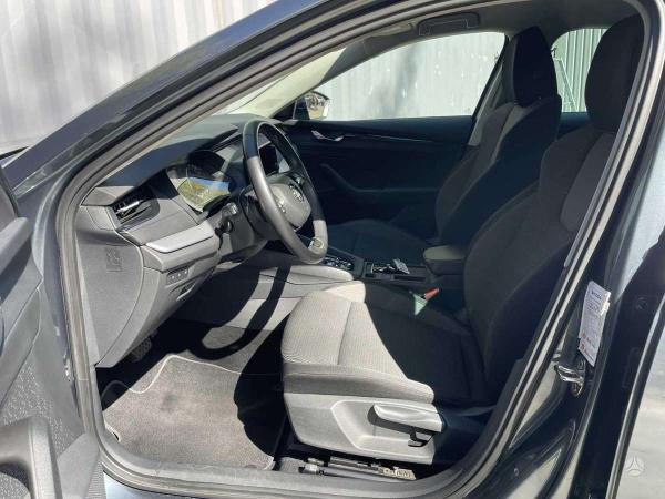 Grey Skoda Octavia 2021 in Vilnius, with an engine capacity of 1.00 L and mileage of 105 thousand km for 13900 €, photo 10 on AUTOMOTO.COM.LV