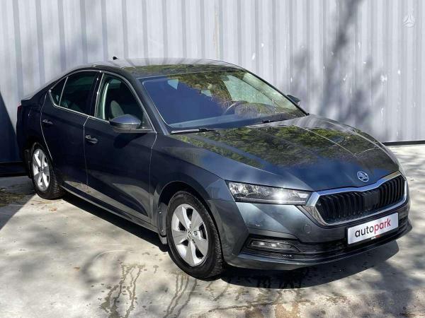 Pelēks Skoda Octavia 2021 Viļņa, ar dzinēja tilpumu 1.00 L un nobraukumu 105 tūkst. km par 13900 €, foto 3 vietnē AUTOMOTO.COM.LV