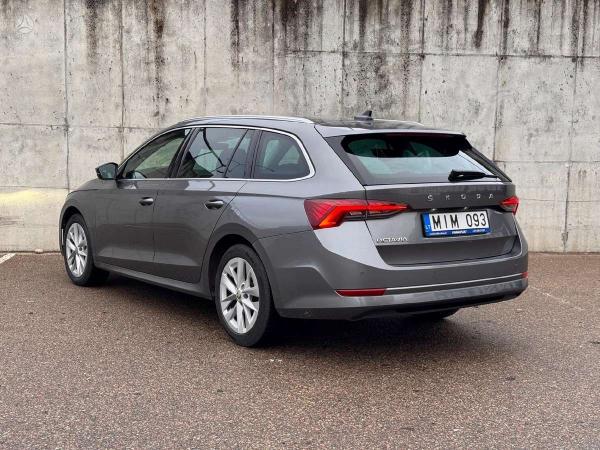 Pelēks Skoda Octavia 2022 Viļņa, ar dzinēja tilpumu 1.97 L un nobraukumu 122 tūkst. km par 14900 €, foto 3 vietnē AUTOMOTO.COM.LV