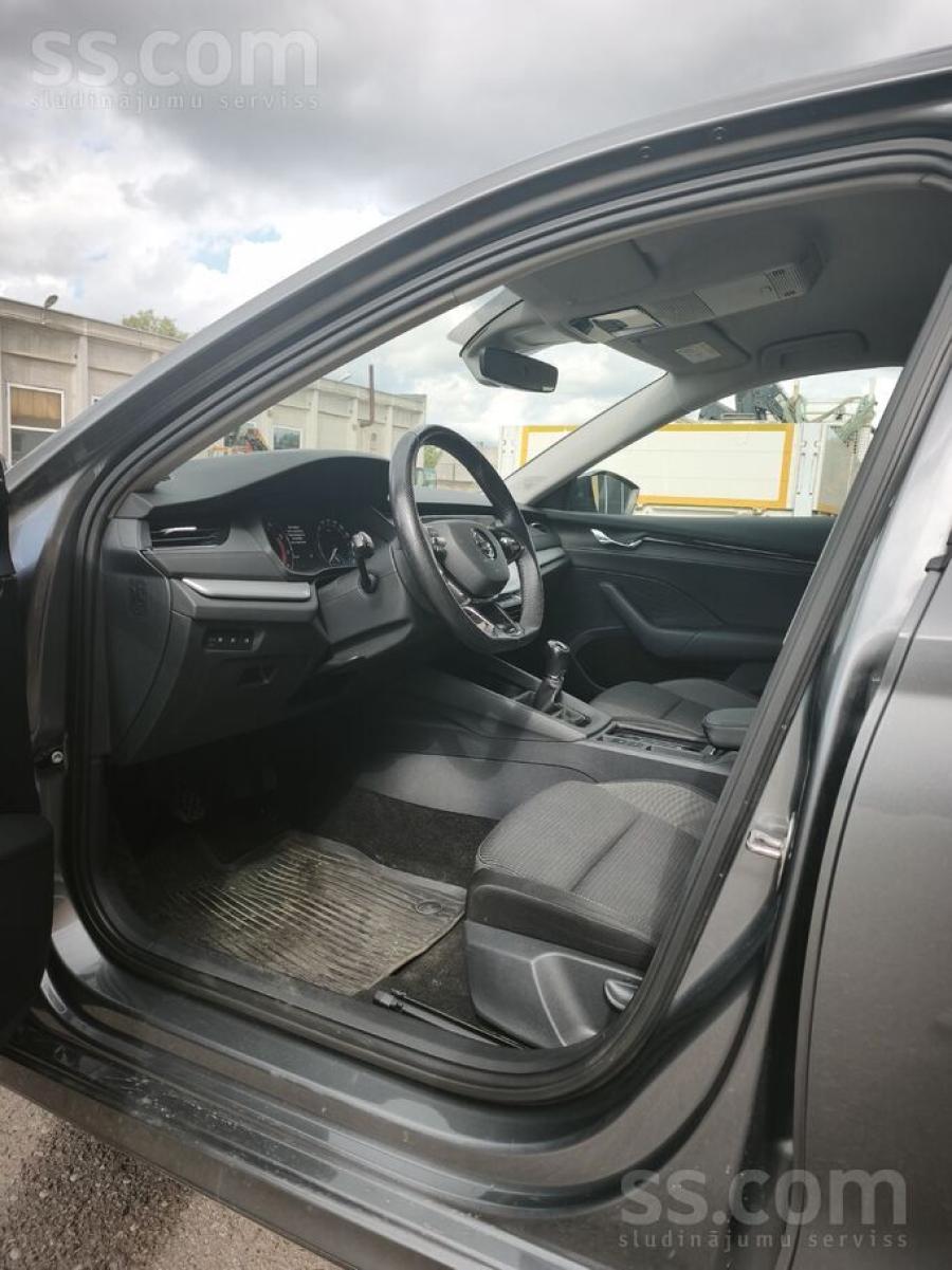 Pelēks Skoda Octavia 2022 Rīga, ar dzinēja tilpumu 1.50 L un nobraukumu 82 tūkst. km par 15500 €, foto 7 vietnē AUTOMOTO.COM.LV