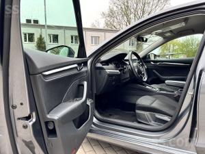 Grey Skoda Octavia 2022 in Riga, with an engine capacity of 1.50 L and mileage of 82 thousand km for 17200 €, photo 9 on AUTOMOTO.COM.LV