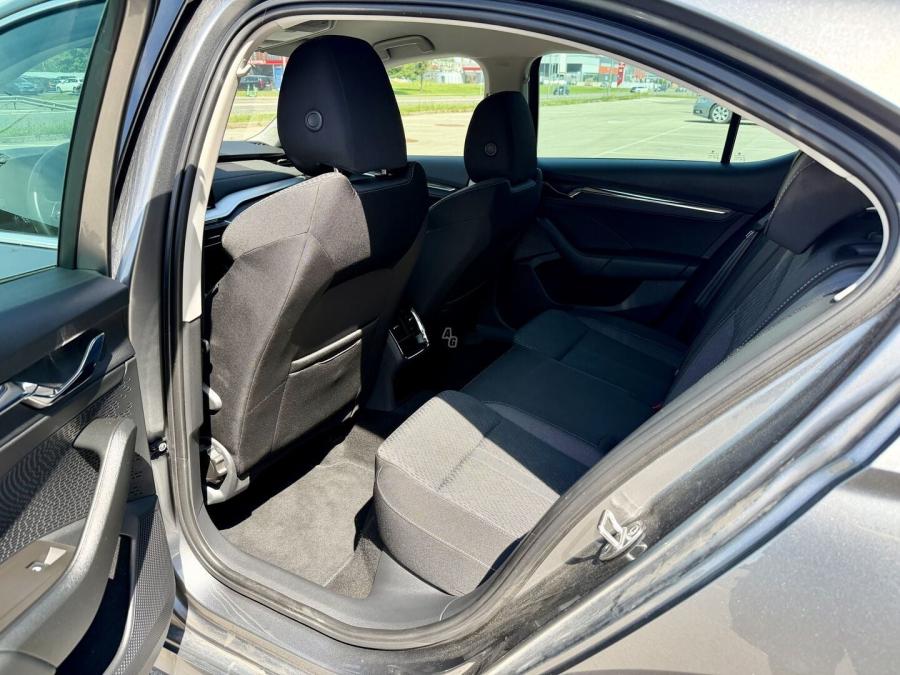Pelēks Skoda Octavia 2022 Kauņa, ar dzinēja tilpumu 1.50 L un nobraukumu 100 tūkst. km par 18500 €, foto 10 vietnē AUTOMOTO.COM.LV