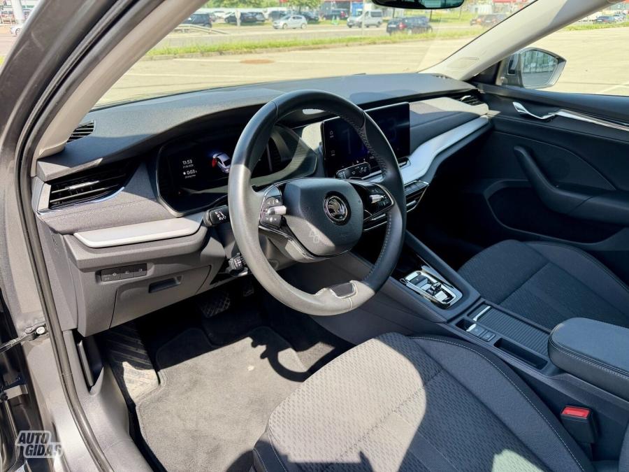 Grey Skoda Octavia 2022 in Kaunas, with an engine capacity of 1.50 L and mileage of 100 thousand km for 18500 €, photo 11 on AUTOMOTO.COM.LV