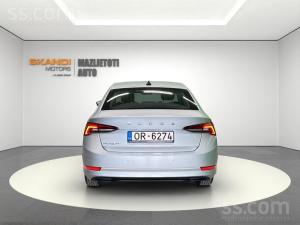 Grey Skoda Octavia 2022 in Riga, with an engine capacity of 2.00 L and mileage of 124 thousand km for 17990 €, photo 6 on AUTOMOTO.COM.LV