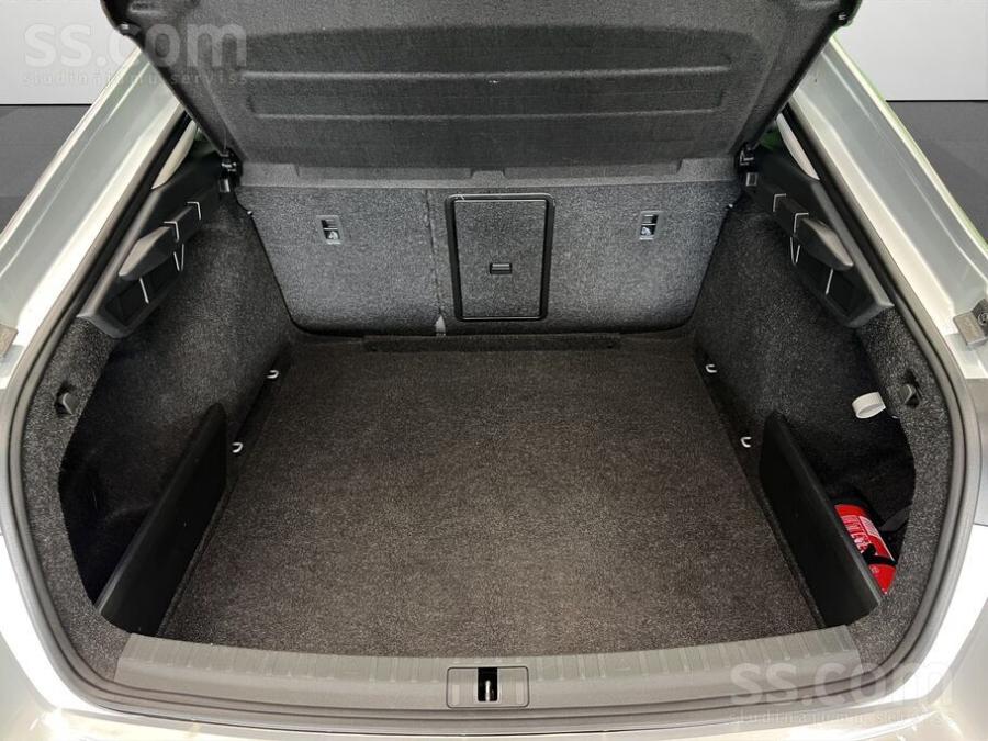 Grey Skoda Octavia 2022 in Riga, with an engine capacity of 2.00 L and mileage of 124 thousand km for 17990 €, photo 19 on AUTOMOTO.COM.LV