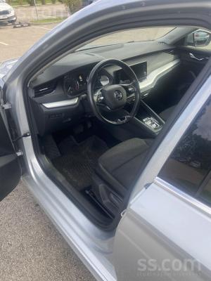 Grey Skoda Octavia 2022 in Riga, with an engine capacity of 2.00 L and mileage of 178 thousand km for 17500 €, photo 7 on AUTOMOTO.COM.LV