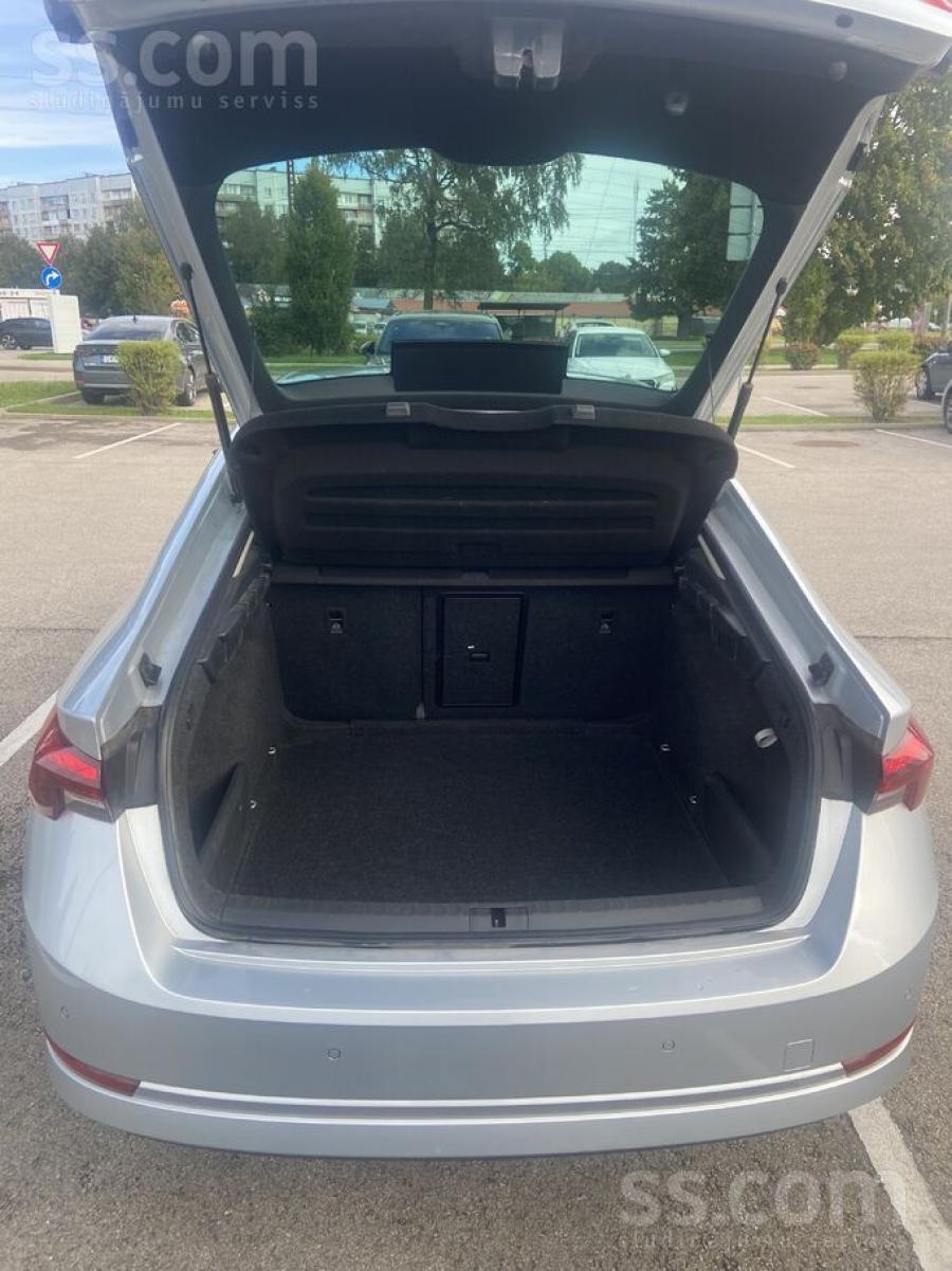 Grey Skoda Octavia 2022 in Riga, with an engine capacity of 2.00 L and mileage of 178 thousand km for 17500 €, photo 12 on AUTOMOTO.COM.LV