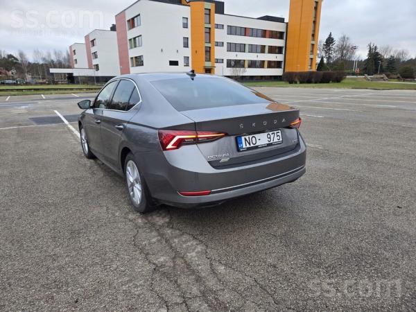 Pelēks Skoda Octavia 2023 Rīga, ar dzinēja tilpumu 1.50 L un nobraukumu 0 tūkst. km par 19200 €, foto 4 vietnē AUTOMOTO.COM.LV
