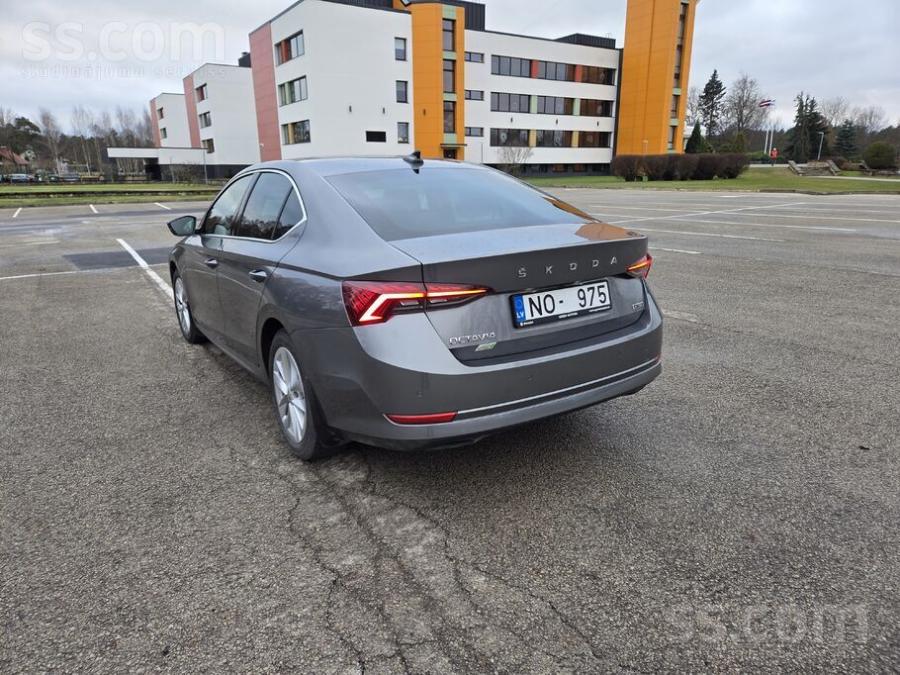 Pelēks Skoda Octavia 2023 Rīga, ar dzinēja tilpumu 1.50 L un nobraukumu 0 tūkst. km par 19200 €, foto 4 vietnē AUTOMOTO.COM.LV