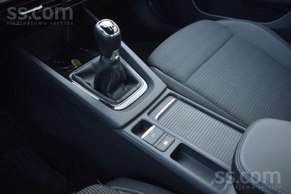 Pelēks Skoda Octavia 2023 Rīga, ar dzinēja tilpumu 2.00 L un nobraukumu 150 tūkst. km par 13200 €, foto 5 vietnē AUTOMOTO.COM.LV