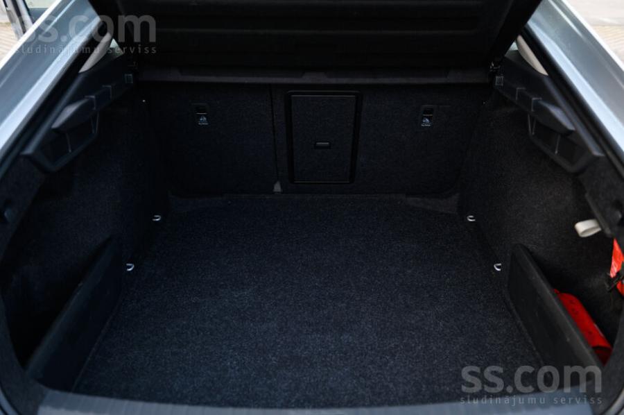 Pelēks Skoda Octavia 2023 Rīga, ar dzinēja tilpumu 2.00 L un nobraukumu 151 tūkst. km par 14900 €, foto 18 vietnē AUTOMOTO.COM.LV
