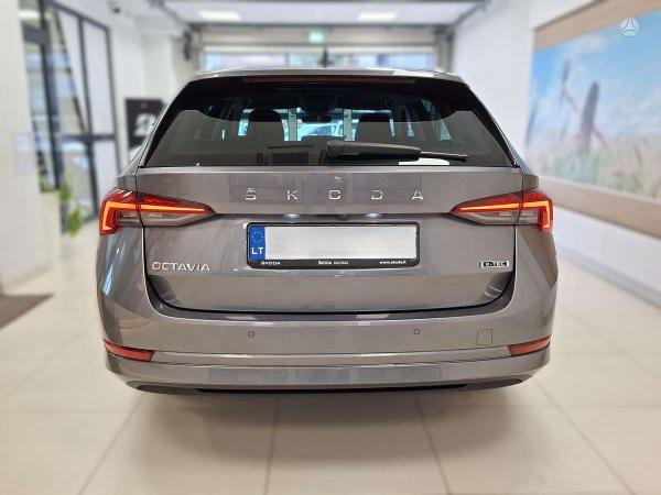 Grey Skoda Octavia 2023 in Kaunas, with an engine capacity of 1.50 L and mileage of 95 thousand km for 20700 €, photo 5 on AUTOMOTO.COM.LV