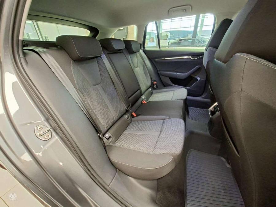 Grey Skoda Octavia 2023 in Kaunas, with an engine capacity of 1.50 L and mileage of 95 thousand km for 20700 €, photo 23 on AUTOMOTO.COM.LV