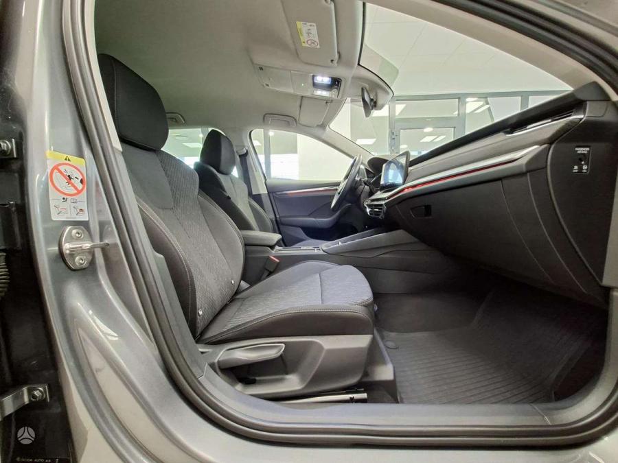 Grey Skoda Octavia 2023 in Kaunas, with an engine capacity of 1.50 L and mileage of 95 thousand km for 20700 €, photo 24 on AUTOMOTO.COM.LV