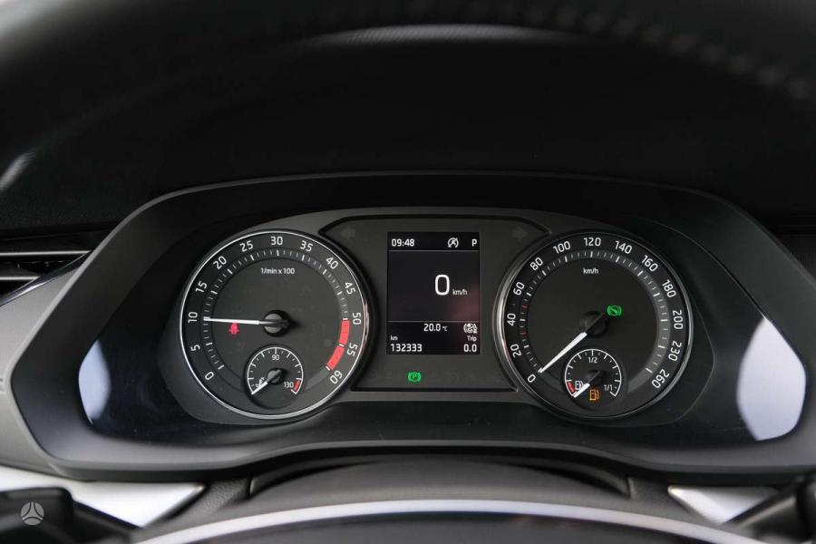 Серый Шкода Октавия 2023 в Вильнюс, объемом двигателя 1.97 л и пробегом 132 тыс. км за 16500 €, фото 7 на AUTOMOTO.COM.LV