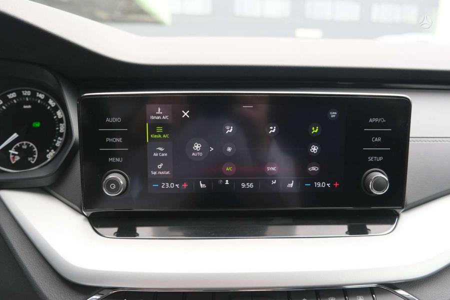 Pelēks Skoda Octavia 2023 Viļņa, ar dzinēja tilpumu 1.50 L un nobraukumu 126 tūkst. km par 18400 €, foto 13 vietnē AUTOMOTO.COM.LV