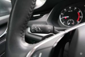 Pelēks Skoda Octavia 2023 Viļņa, ar dzinēja tilpumu 1.50 L un nobraukumu 126 tūkst. km par 18400 €, foto 22 vietnē AUTOMOTO.COM.LV