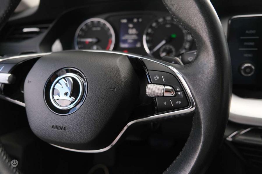 Pelēks Skoda Octavia 2023 Viļņa, ar dzinēja tilpumu 1.97 L un nobraukumu 143 tūkst. km par 16400 €, foto 17 vietnē AUTOMOTO.COM.LV