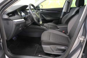 Pelēks Skoda Octavia 2023 Viļņa, ar dzinēja tilpumu 1.97 L un nobraukumu 151 tūkst. km par 16100 €, foto 8 vietnē AUTOMOTO.COM.LV