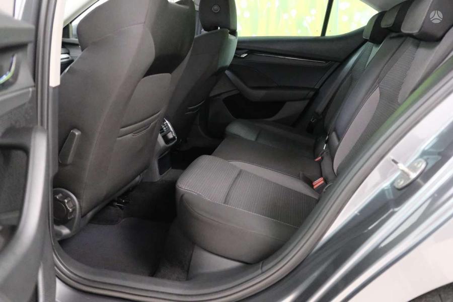 Pelēks Skoda Octavia 2023 Viļņa, ar dzinēja tilpumu 1.97 L un nobraukumu 151 tūkst. km par 16100 €, foto 9 vietnē AUTOMOTO.COM.LV