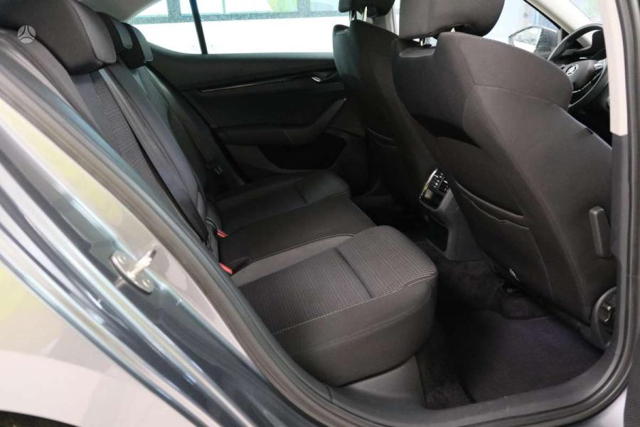Pelēks Skoda Octavia 2023 Viļņa, ar dzinēja tilpumu 1.97 L un nobraukumu 151 tūkst. km par 16100 €, foto 10 vietnē AUTOMOTO.COM.LV