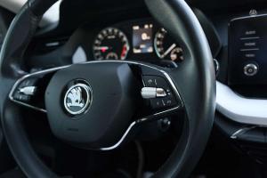 Pelēks Skoda Octavia 2023 Viļņa, ar dzinēja tilpumu 1.97 L un nobraukumu 151 tūkst. km par 16100 €, foto 18 vietnē AUTOMOTO.COM.LV