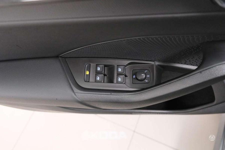 Pelēks Skoda Octavia 2023 Viļņa, ar dzinēja tilpumu 1.97 L un nobraukumu 151 tūkst. km par 16100 €, foto 23 vietnē AUTOMOTO.COM.LV