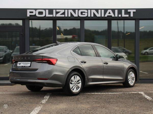 Pelēks Skoda Octavia 2023 Viļņa, ar dzinēja tilpumu 1.97 L un nobraukumu 165 tūkst. km par 17500 €, foto 5 vietnē AUTOMOTO.COM.LV